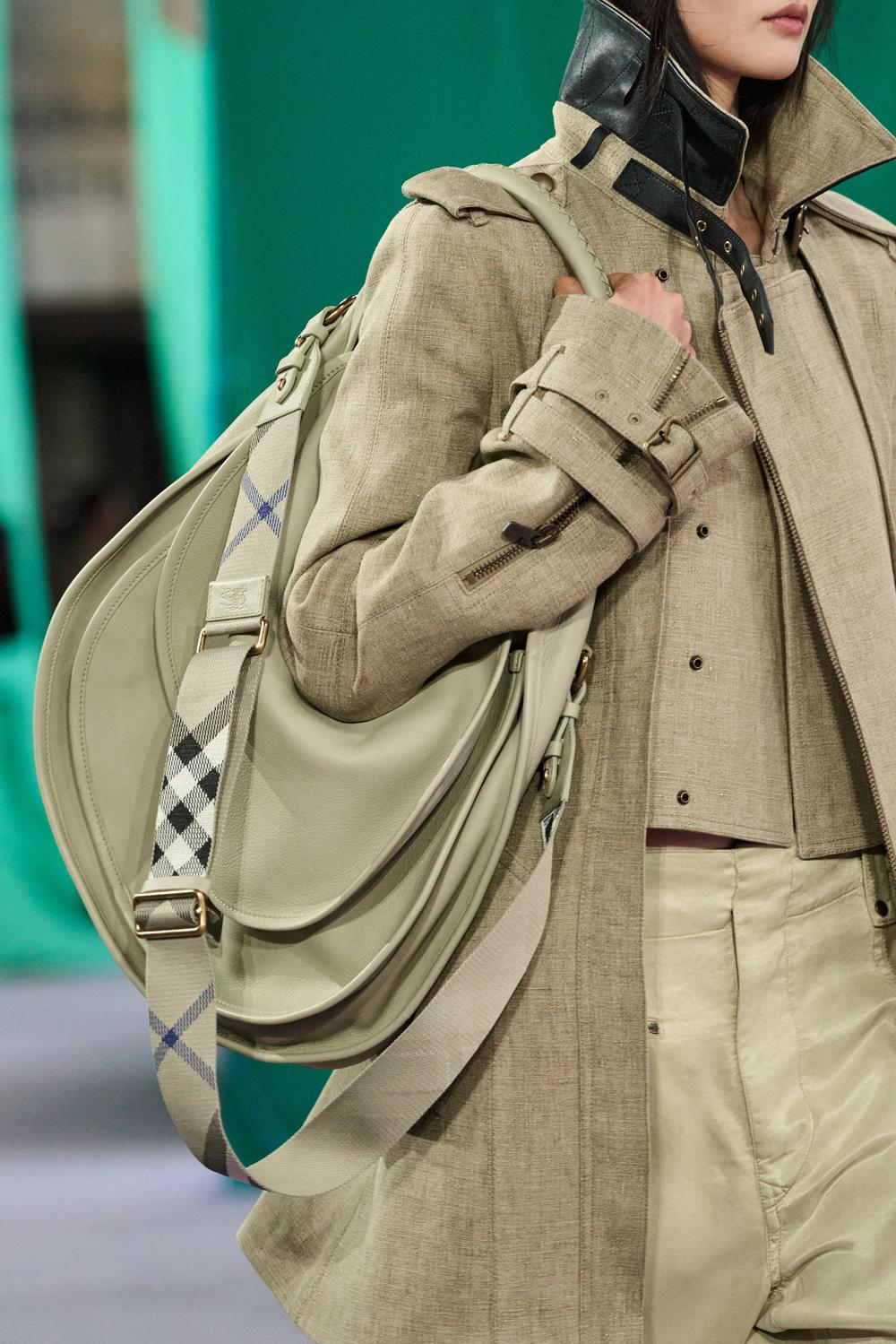 Défilé - Burberry - Prêt à porter Printemps-Eté 2025